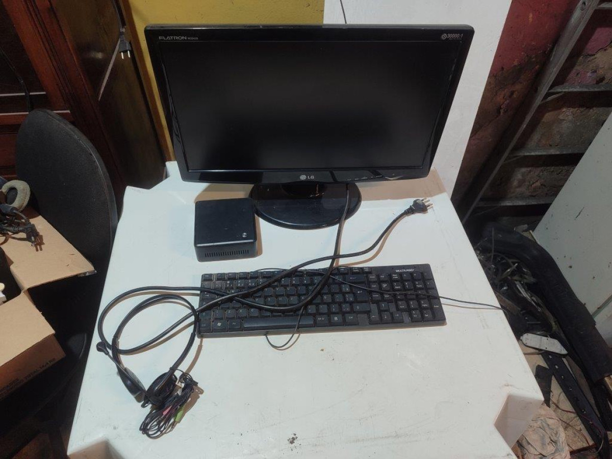 Alcance Leilões - 1 mini pc, intel core i3 4gb hd500gb ,1 headset,1 ...