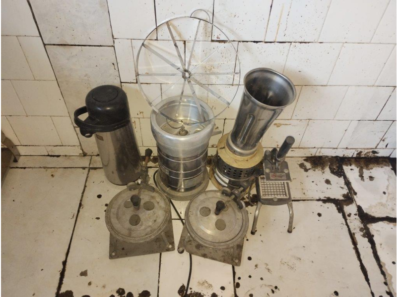 Alcance Leilões - 20 SPOTS PARA LÂMPADA PAR20